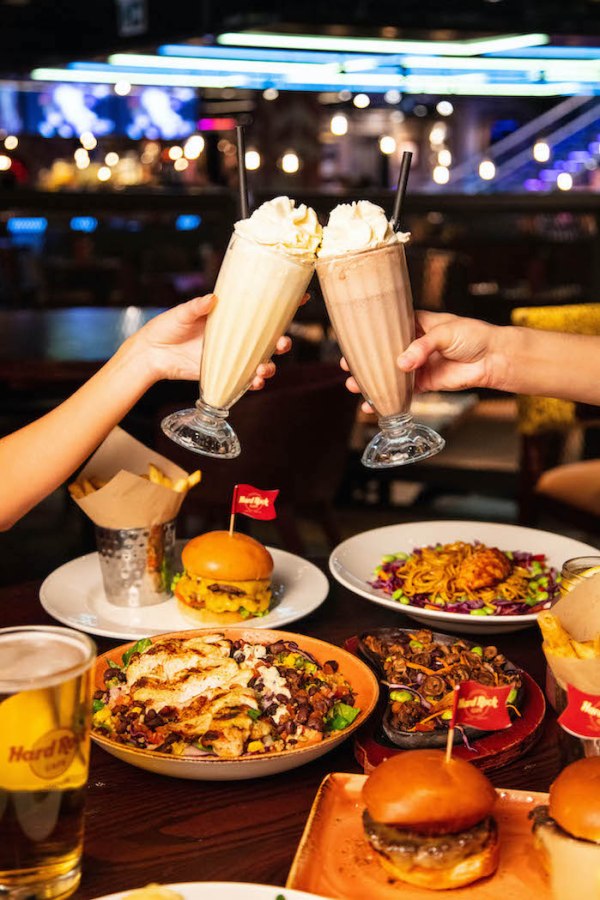 What’s On: 25% off Food and Drinks at Hard Rock Cafe in London until ...